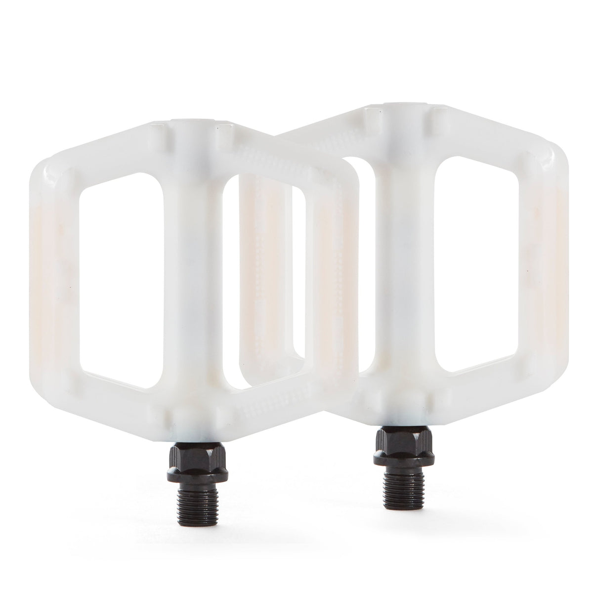 9/16" Youth Bicycle Pedals - White – Iconic Bicycles